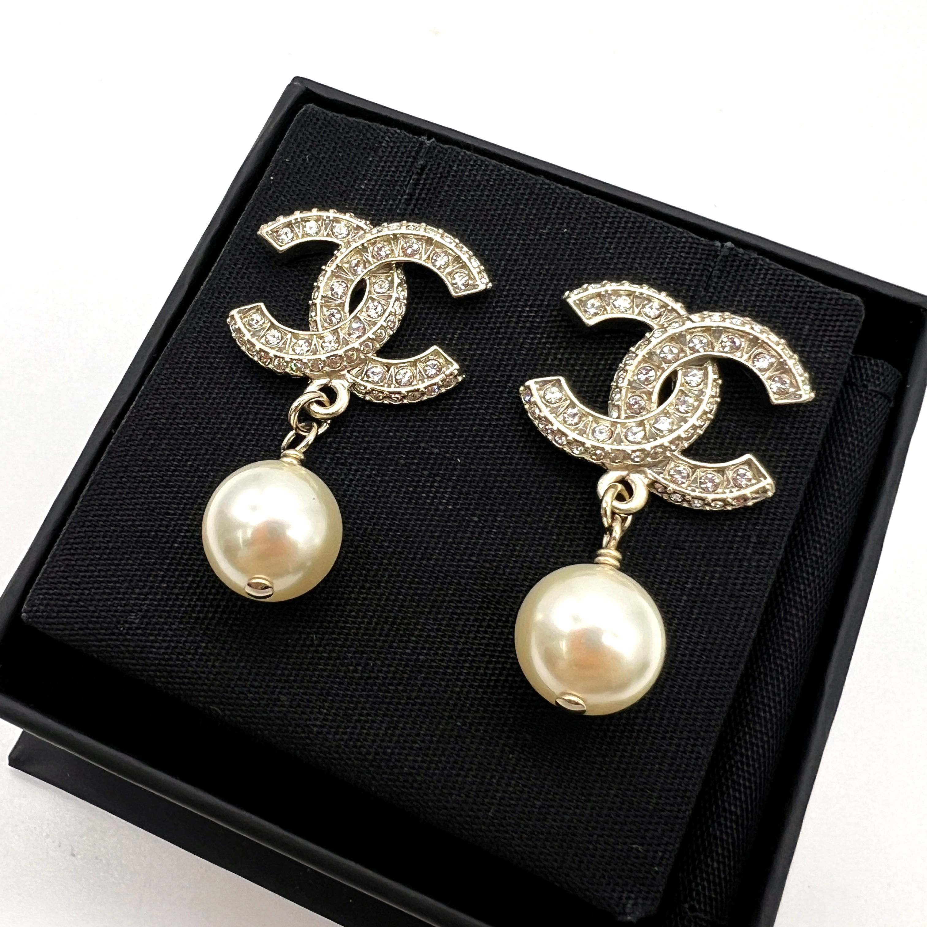 Hong Kong Stock Chanel Earrings